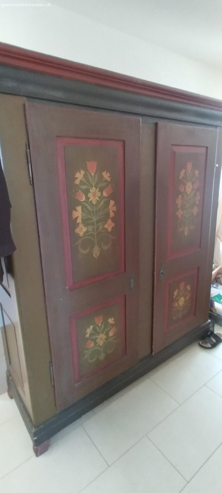 Wunderschone Schrank Gebraucht Zu Verschenken Bilder